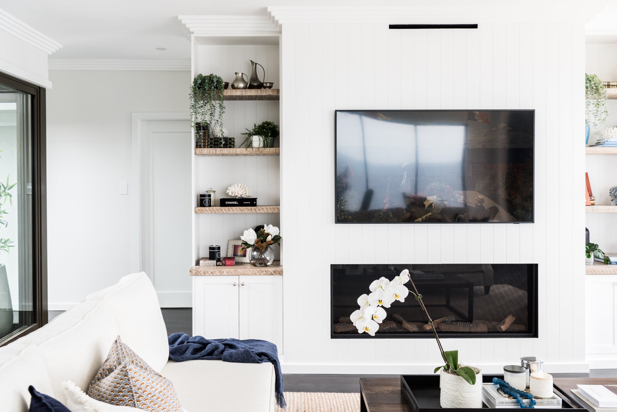 BEACHWOOD - Custom Wall Units & Shelving | Handcrafted Designs | Store ...